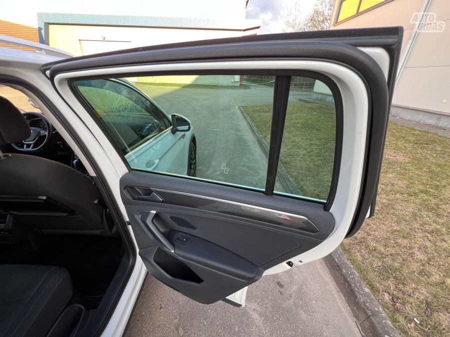 Balts Volkswagen Tiguan 2017 Kauņa, ar dzinēja tilpumu 2.00 L un nobraukumu 203 tūkst. km par 15699 €, foto 16 vietnē AUTOMOTO.COM.LV