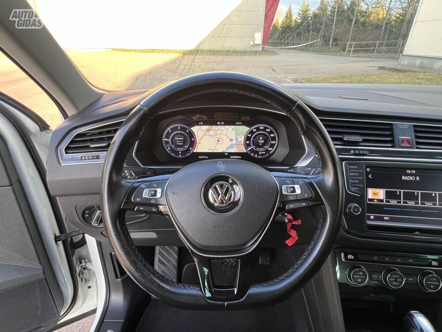 Balts Volkswagen Tiguan 2017 Kauņa, ar dzinēja tilpumu 2.00 L un nobraukumu 203 tūkst. km par 15699 €, foto 26 vietnē AUTOMOTO.COM.LV