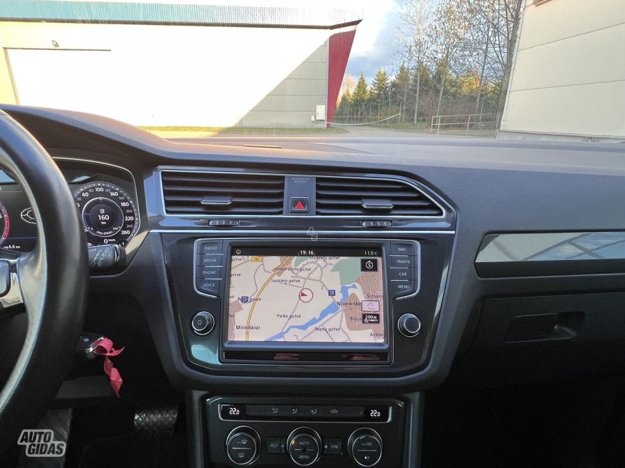 Balts Volkswagen Tiguan 2017 Kauņa, ar dzinēja tilpumu 2.00 L un nobraukumu 203 tūkst. km par 15699 €, foto 28 vietnē AUTOMOTO.COM.LV