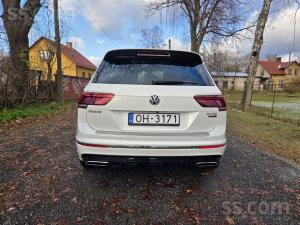 Balts Volkswagen Tiguan 2017 Rīga, ar dzinēja tilpumu 2.00 L un nobraukumu 88 tūkst. km par 22000 €, foto 6 vietnē AUTOMOTO.COM.LV