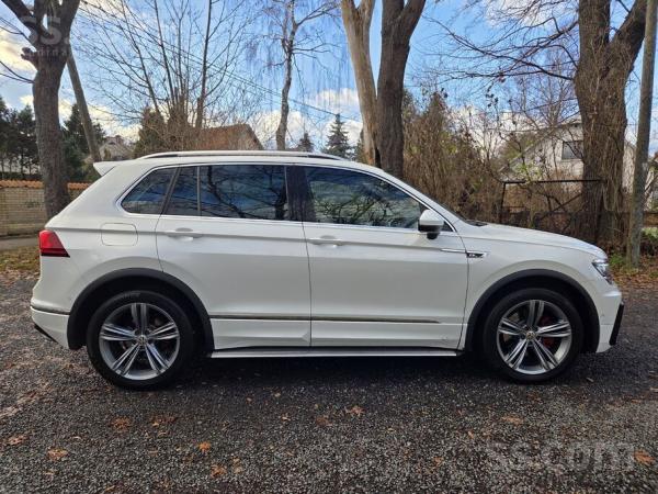 White Volkswagen Tiguan 2017 in Riga, with an engine capacity of 2.00 L and mileage of 88 thousand km for 22000 €, photo 7 on AUTOMOTO.COM.LV