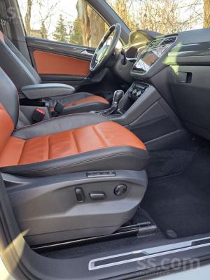 Balts Volkswagen Tiguan 2017 Rīga, ar dzinēja tilpumu 2.00 L un nobraukumu 88 tūkst. km par 22000 €, foto 17 vietnē AUTOMOTO.COM.LV