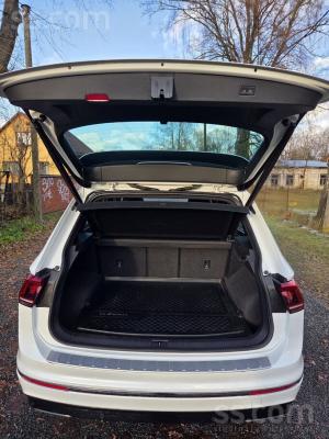 Balts Volkswagen Tiguan 2017 Rīga, ar dzinēja tilpumu 2.00 L un nobraukumu 88 tūkst. km par 22000 €, foto 19 vietnē AUTOMOTO.COM.LV