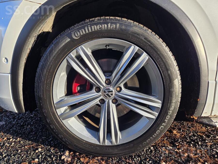 Balts Volkswagen Tiguan 2017 Rīga, ar dzinēja tilpumu 2.00 L un nobraukumu 88 tūkst. km par 22000 €, foto 24 vietnē AUTOMOTO.COM.LV