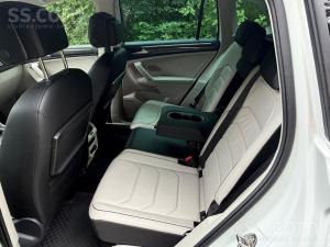 Balts Volkswagen Tiguan 2017 Rīga, ar dzinēja tilpumu 1.40 L un nobraukumu 111 tūkst. km par 16955 €, foto 13 vietnē AUTOMOTO.COM.LV