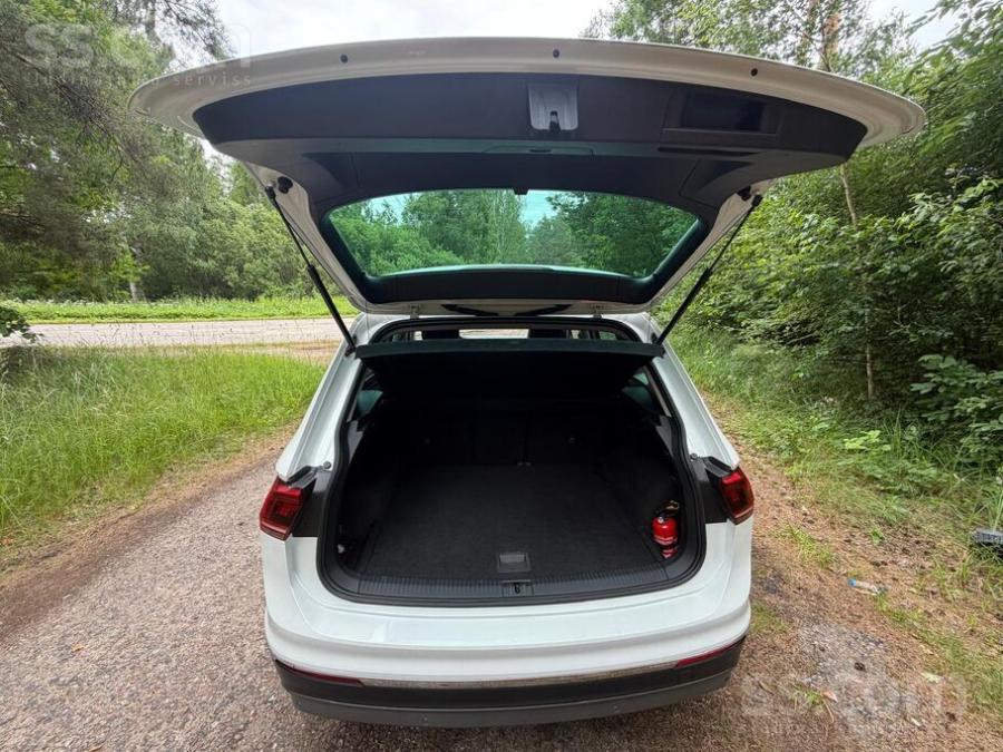 Balts Volkswagen Tiguan 2017 Rīga, ar dzinēja tilpumu 1.40 L un nobraukumu 111 tūkst. km par 16955 €, foto 18 vietnē AUTOMOTO.COM.LV