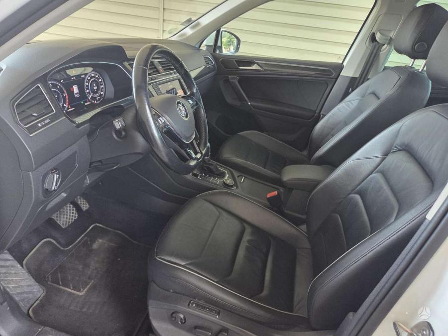 Balts Volkswagen Tiguan 2017 Viļņa, ar dzinēja tilpumu 1.97 L un nobraukumu 193 tūkst. km par 16000 €, foto 11 vietnē AUTOMOTO.COM.LV