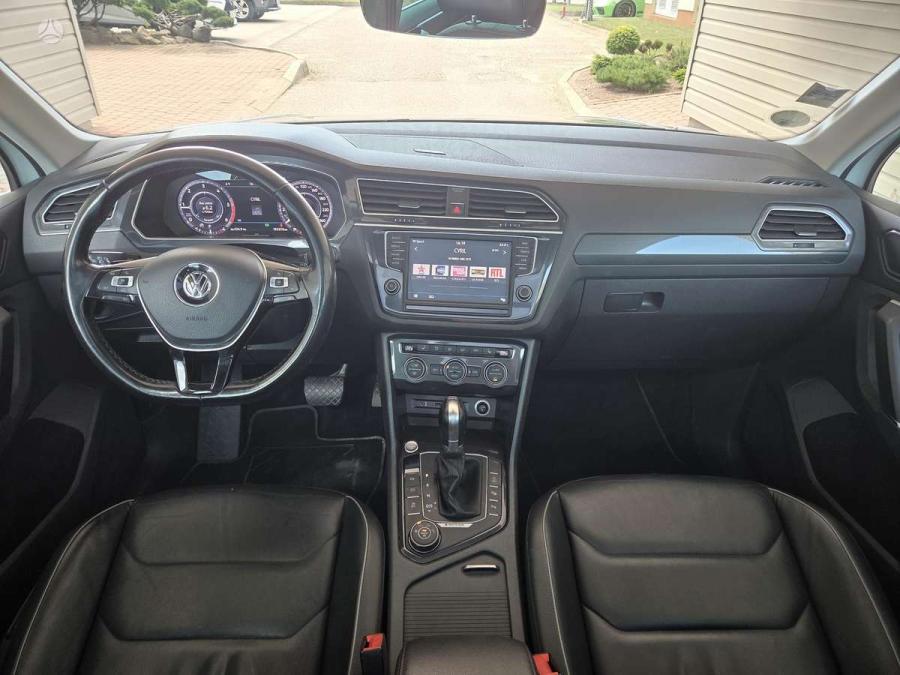 Balts Volkswagen Tiguan 2017 Viļņa, ar dzinēja tilpumu 1.97 L un nobraukumu 193 tūkst. km par 16000 €, foto 12 vietnē AUTOMOTO.COM.LV