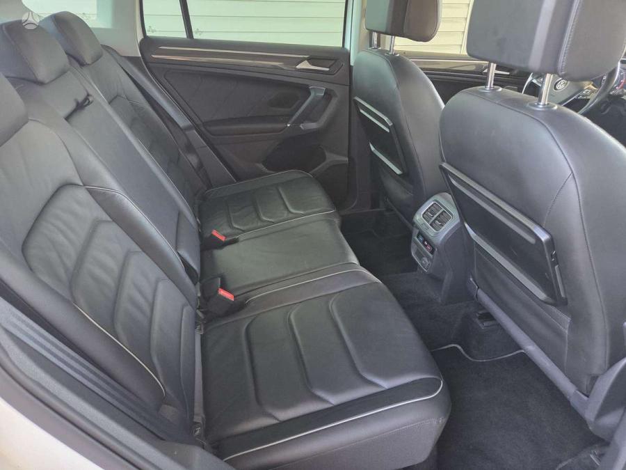 Balts Volkswagen Tiguan 2017 Viļņa, ar dzinēja tilpumu 1.97 L un nobraukumu 193 tūkst. km par 16000 €, foto 22 vietnē AUTOMOTO.COM.LV
