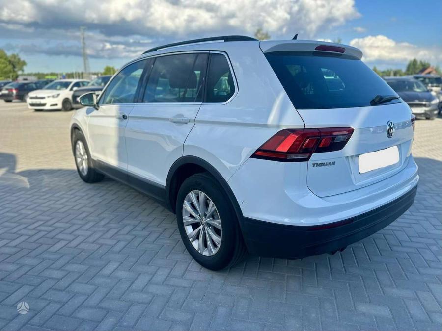 Balts Volkswagen Tiguan 2017 Tauragė, ar dzinēja tilpumu 1.97 L un nobraukumu 220 tūkst. km par 9800 €, foto 7 vietnē AUTOMOTO.COM.LV