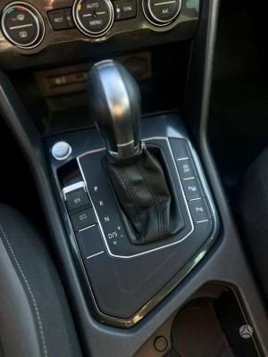 Balts Volkswagen Tiguan 2017 Tauragė, ar dzinēja tilpumu 1.97 L un nobraukumu 220 tūkst. km par 9800 €, foto 13 vietnē AUTOMOTO.COM.LV