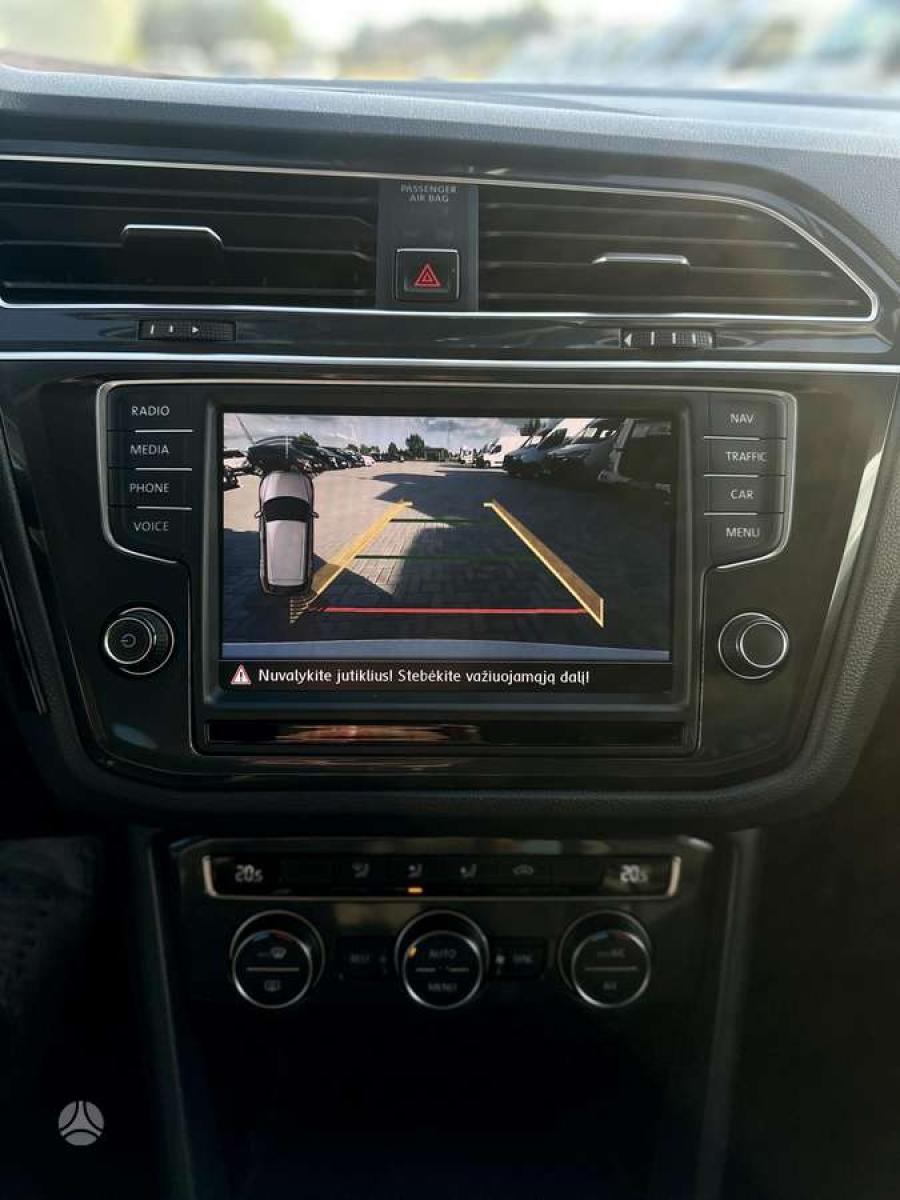 Balts Volkswagen Tiguan 2017 Tauragė, ar dzinēja tilpumu 1.97 L un nobraukumu 220 tūkst. km par 9800 €, foto 14 vietnē AUTOMOTO.COM.LV