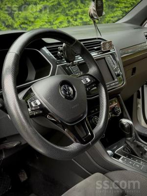 Balts Volkswagen Tiguan 2017 Liepāja, ar dzinēja tilpumu 2.00 L un nobraukumu 283 tūkst. km par 16750 €, foto 15 vietnē AUTOMOTO.COM.LV