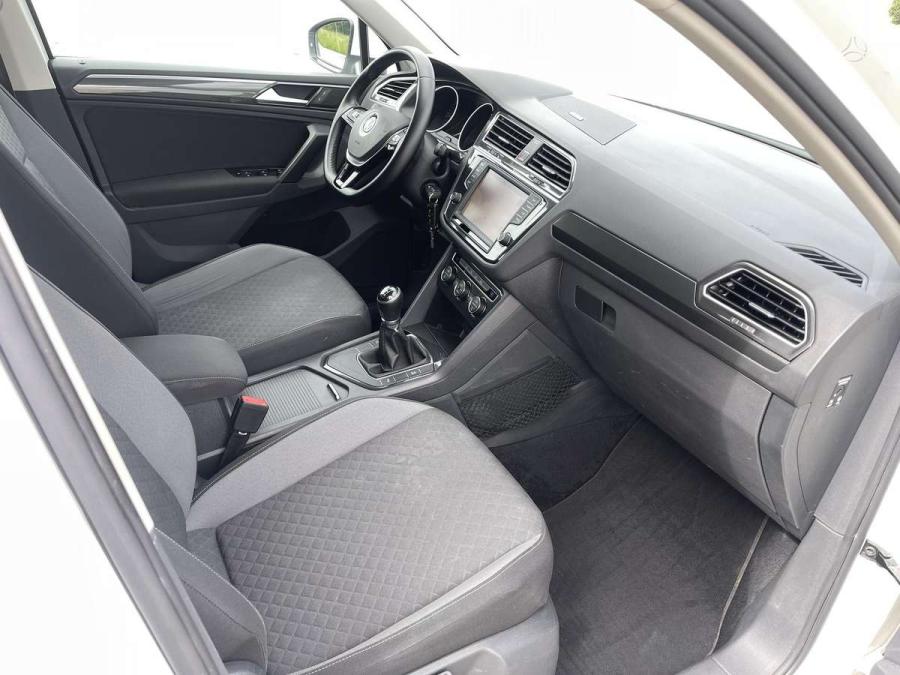 Balts Volkswagen Tiguan 2017 Šauļi, ar dzinēja tilpumu 1.60 L un nobraukumu 240 tūkst. km par 11300 €, foto 10 vietnē AUTOMOTO.COM.LV