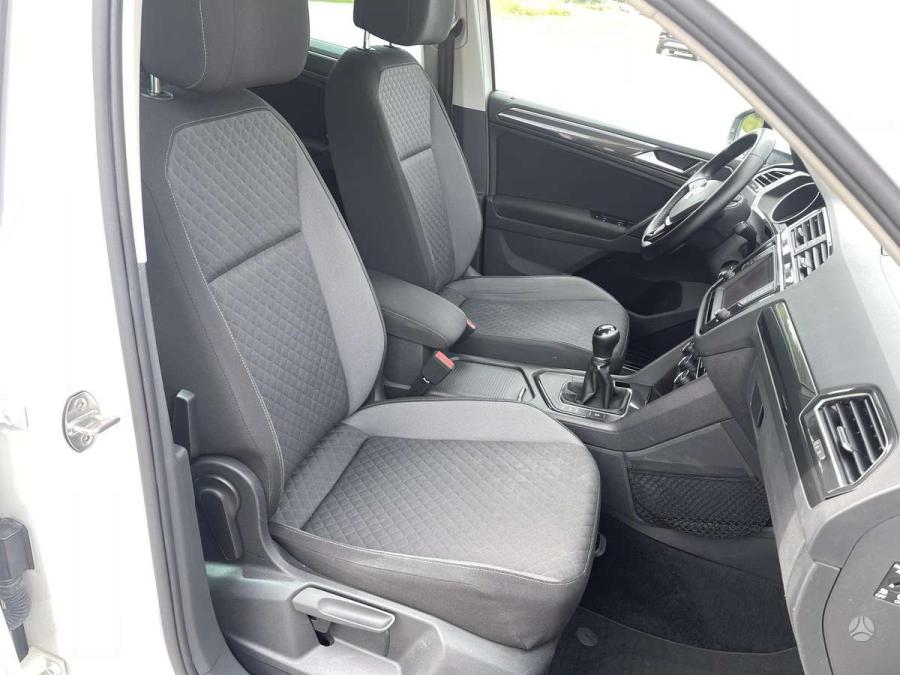 Balts Volkswagen Tiguan 2017 Šauļi, ar dzinēja tilpumu 1.60 L un nobraukumu 240 tūkst. km par 11300 €, foto 12 vietnē AUTOMOTO.COM.LV