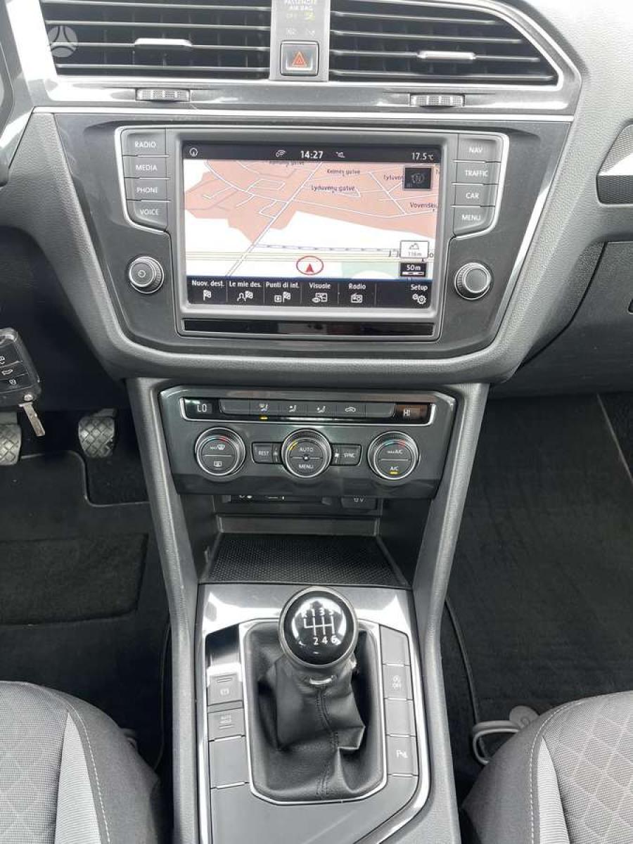 Balts Volkswagen Tiguan 2017 Šauļi, ar dzinēja tilpumu 1.60 L un nobraukumu 240 tūkst. km par 11300 €, foto 19 vietnē AUTOMOTO.COM.LV