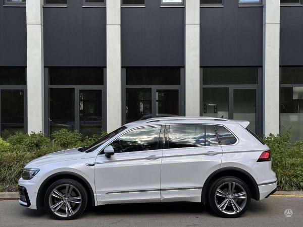 White Volkswagen Tiguan 2017 in Vilnius, with an engine capacity of 1.98 L and mileage of 168 thousand km for 16900 €, photo 4 on AUTOMOTO.COM.LV