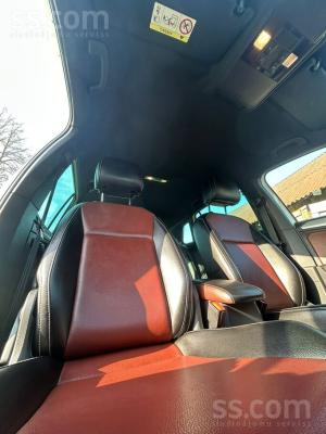 White Volkswagen Tiguan 2017 in Aluksne, with an engine capacity of 2.00 L and mileage of 353 thousand km for 15900 €, photo 7 on AUTOMOTO.COM.LV