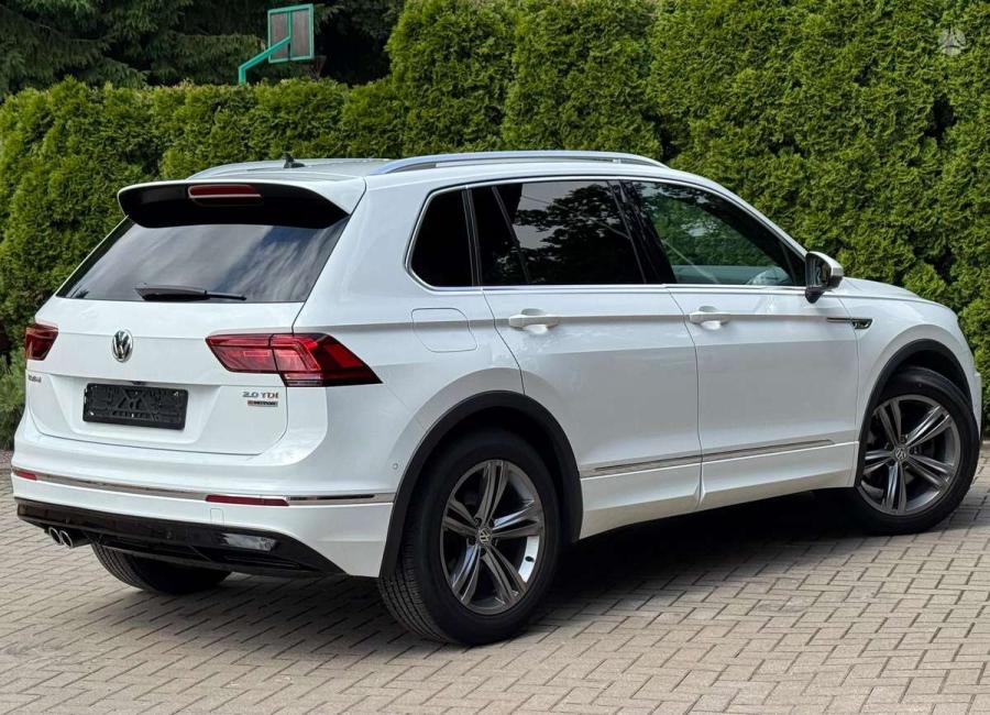 White Volkswagen Tiguan 2017 in Jonava, with an engine capacity of 1.97 L and mileage of 221 thousand km for 16700 €, photo 11 on AUTOMOTO.COM.LV