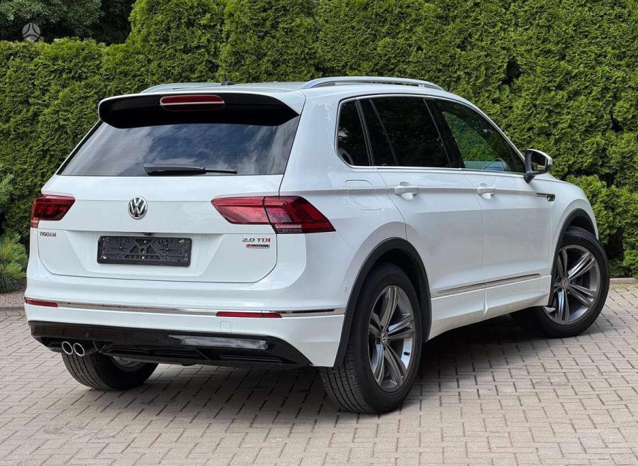 White Volkswagen Tiguan 2017 in Jonava, with an engine capacity of 1.97 L and mileage of 221 thousand km for 16700 €, photo 12 on AUTOMOTO.COM.LV