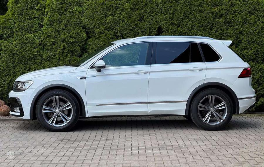 White Volkswagen Tiguan 2017 in Jonava, with an engine capacity of 1.97 L and mileage of 221 thousand km for 16700 €, photo 14 on AUTOMOTO.COM.LV