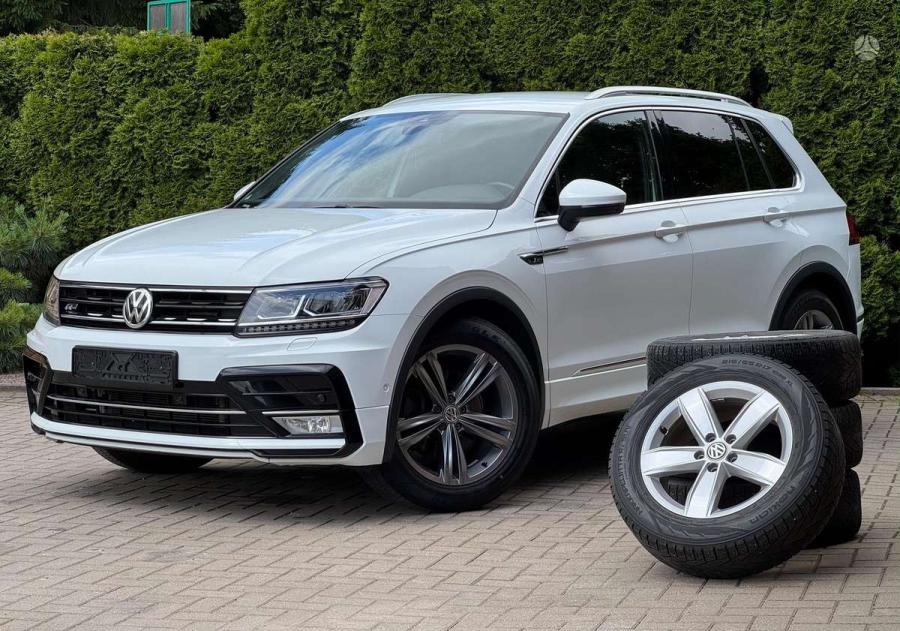 White Volkswagen Tiguan 2017 in Jonava, with an engine capacity of 1.97 L and mileage of 221 thousand km for 16700 €, photo 15 on AUTOMOTO.COM.LV