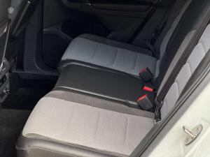 White Volkswagen Tiguan 2017 in Jonava, with an engine capacity of 1.97 L and mileage of 221 thousand km for 16700 €, photo 24 on AUTOMOTO.COM.LV