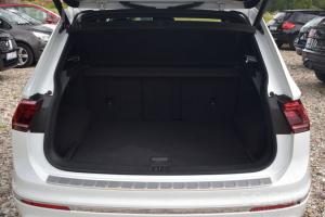 Balts Volkswagen Tiguan 2017 Kuldīga, ar dzinēja tilpumu 2.00 L un nobraukumu 0 tūkst. km par 15550 €, foto 6 vietnē AUTOMOTO.COM.LV