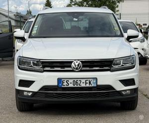 White Volkswagen Tiguan 2017 in Vilnius, with an engine capacity of 1.97 L and mileage of 131 thousand km for 13999 €, photo 5 on AUTOMOTO.COM.LV