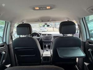 White Volkswagen Tiguan 2017 in Vilnius, with an engine capacity of 1.97 L and mileage of 131 thousand km for 13999 €, photo 16 on AUTOMOTO.COM.LV