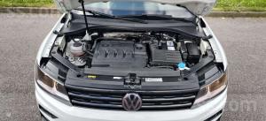 White Volkswagen Tiguan 2017 in Riga, with an engine capacity of 2.00 L and mileage of 256 thousand km for 13500 €, photo 12 on AUTOMOTO.COM.LV