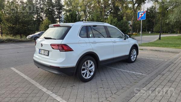 White Volkswagen Tiguan 2017 in Jurmala, with an engine capacity of 2.00 L and mileage of 205 thousand km for 15100 €, photo 6 on AUTOMOTO.COM.LV