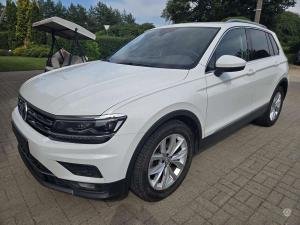 White Volkswagen Tiguan 2017 in Ukmerge, with an engine capacity of 1.97 L and mileage of 240 thousand km for 13950 €, photo 4 on AUTOMOTO.COM.LV