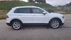 White Volkswagen Tiguan 2017 in Vilnius, with an engine capacity of 2.00 L and mileage of 500 thousand km for 8500 €, photo 5 on AUTOMOTO.COM.LV