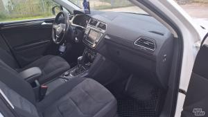 White Volkswagen Tiguan 2017 in Vilnius, with an engine capacity of 2.00 L and mileage of 500 thousand km for 8500 €, photo 12 on AUTOMOTO.COM.LV
