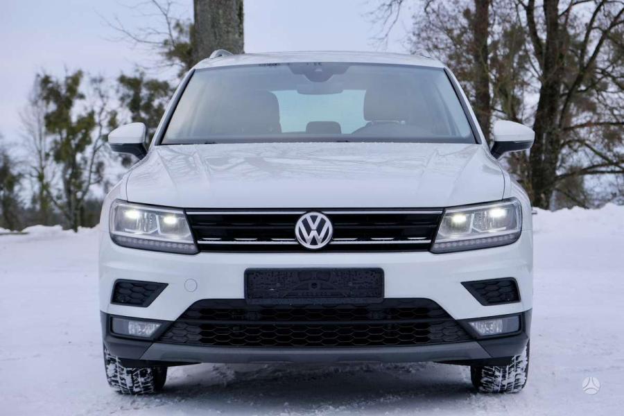 Balts Volkswagen Tiguan 2018 Kauņa, ar dzinēja tilpumu 1.97 L un nobraukumu 244 tūkst. km par 16990 €, foto 4 vietnē AUTOMOTO.COM.LV