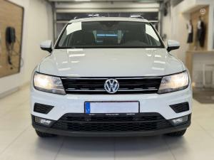White Volkswagen Tiguan 2018 in Kaunas, with an engine capacity of 1.97 L and mileage of 351 thousand km for 10650 €, photo 2 on AUTOMOTO.COM.LV