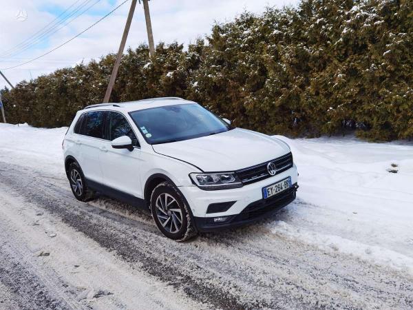 Balts Volkswagen Tiguan 2018 Kauņa, ar dzinēja tilpumu 1.97 L un nobraukumu 270 tūkst. km par 7900 €, foto 1 vietnē AUTOMOTO.COM.LV