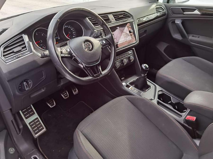 Balts Volkswagen Tiguan 2018 Kauņa, ar dzinēja tilpumu 1.97 L un nobraukumu 270 tūkst. km par 7900 €, foto 19 vietnē AUTOMOTO.COM.LV
