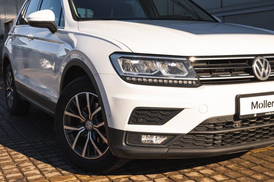White Volkswagen Tiguan 2018 in Ventspils, with an engine capacity of 1.40 L and mileage of 148 thousand km for 17100 €, photo 11 on AUTOMOTO.COM.LV