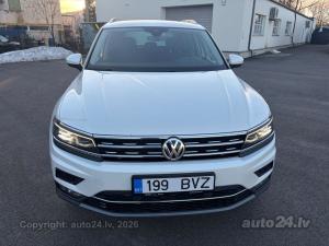 White Volkswagen Tiguan 2018 in Tallinn, with an engine capacity of 2.00 L and mileage of 115 thousand km for 18500 €, photo 3 on AUTOMOTO.COM.LV