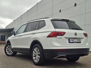 White Volkswagen Tiguan 2018 in Silute, with an engine capacity of 2.00 L and mileage of 132 thousand km for 9999 €, photo 7 on AUTOMOTO.COM.LV