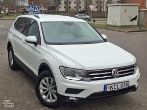 White Volkswagen Tiguan 2018 in Silute, with an engine capacity of 2.00 L and mileage of 132 thousand km for 9999 €, photo 8 on AUTOMOTO.COM.LV