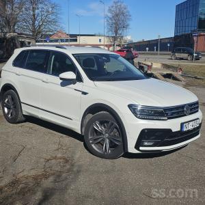 Balts Volkswagen Tiguan 2018 Liepāja, ar dzinēja tilpumu 2.00 L un nobraukumu 96 tūkst. km par 25000 €, foto  vietnē AUTOMOTO.COM.LV