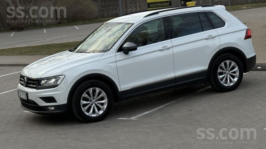 White Volkswagen Tiguan 2018 in Jurmala, with an engine capacity of 2.00 L and mileage of 0 thousand km for 14950 €, photo 10 on AUTOMOTO.COM.LV
