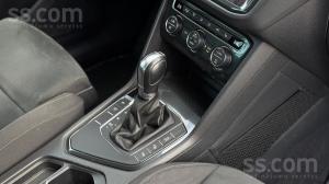 White Volkswagen Tiguan 2018 in Jurmala, with an engine capacity of 2.00 L and mileage of 0 thousand km for 14950 €, photo 21 on AUTOMOTO.COM.LV