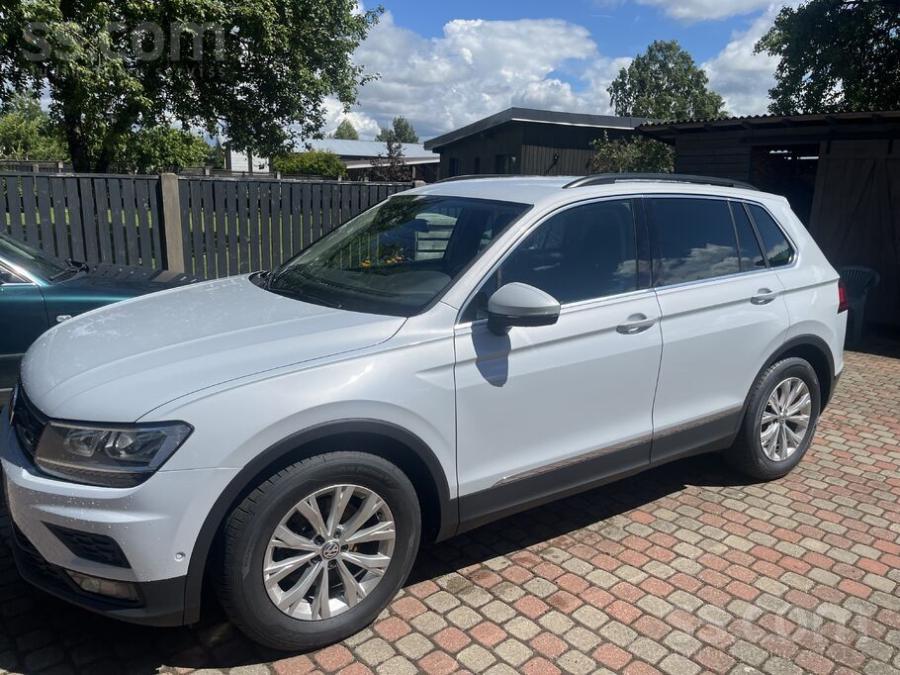 White Volkswagen Tiguan 2018 in Riga, with an engine capacity of 2.00 L and mileage of 145 thousand km for 16800 €, photo 1 on AUTOMOTO.COM.LV