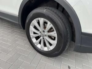 Белый Фольксваген Тигуан 2018 в Тельшяй, объемом двигателя 1.97 л и пробегом 253 тыс. км за 12700 €, фото 14 на AUTOMOTO.COM.LV
