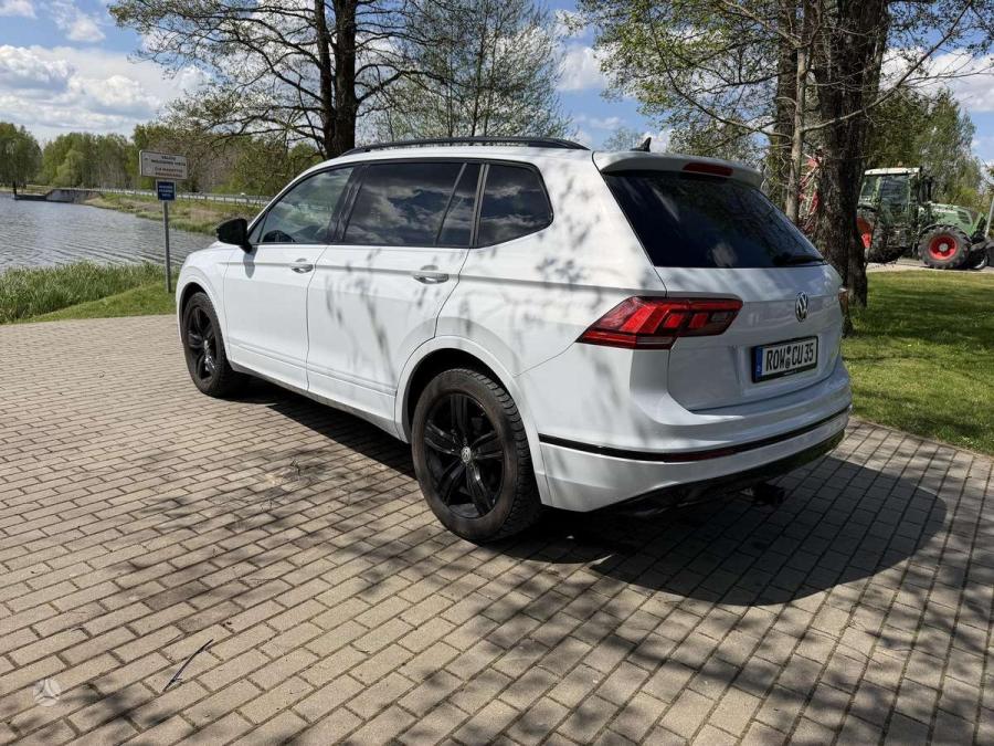 Balts Volkswagen Tiguan 2018 Plungė, ar dzinēja tilpumu 1.98 L un nobraukumu 200 tūkst. km par 16497 €, foto 5 vietnē AUTOMOTO.COM.LV