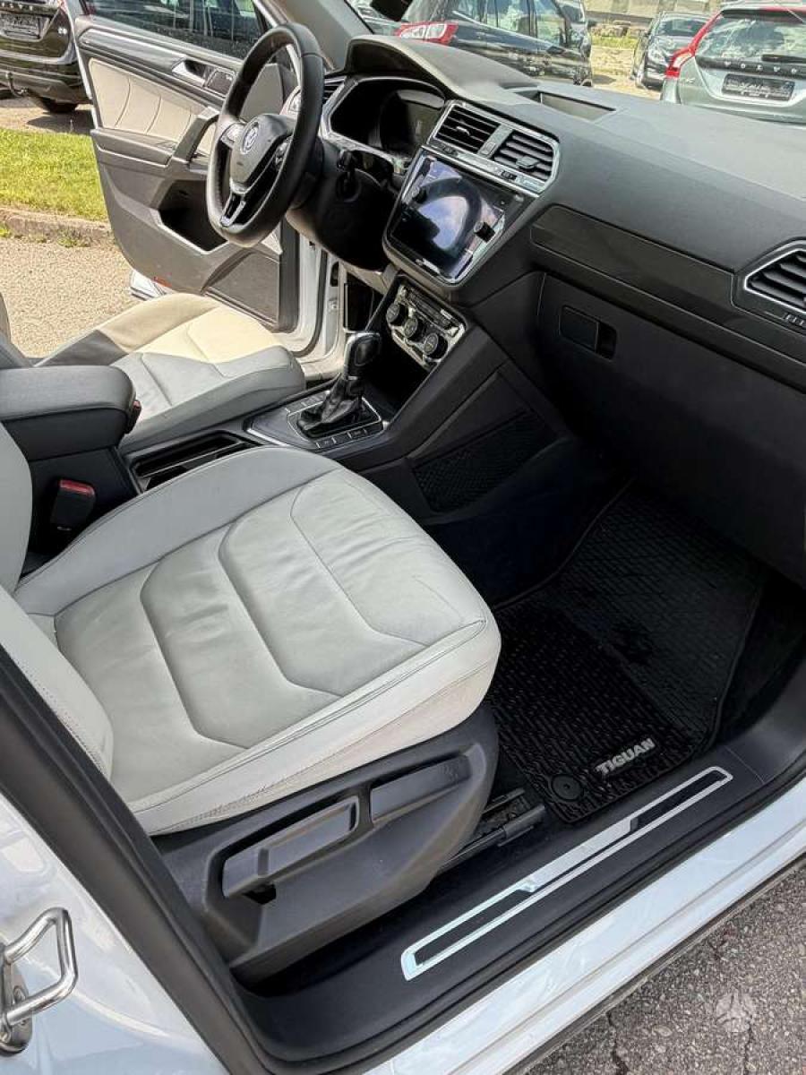 Balts Volkswagen Tiguan 2018 Plungė, ar dzinēja tilpumu 1.98 L un nobraukumu 200 tūkst. km par 16497 €, foto 9 vietnē AUTOMOTO.COM.LV